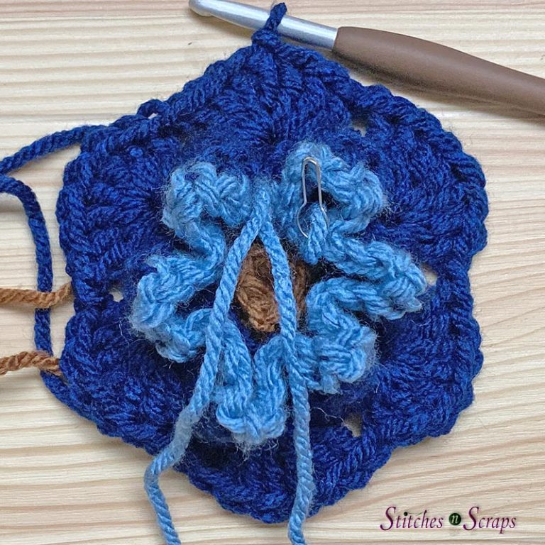 Crochet Mandala Bag Pattern - Stitches n Scraps