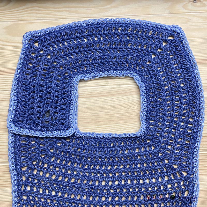 Easy Adult Bib Crochet Pattern - Stitches n Scraps