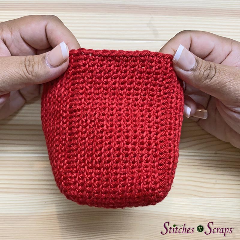 Snowflake Crochet Coin Purse Pattern - Stitches n Scraps
